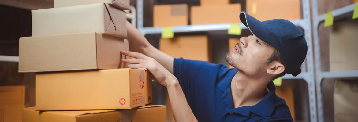 Carton La Poste : Emballages Robustes et Personnalisés